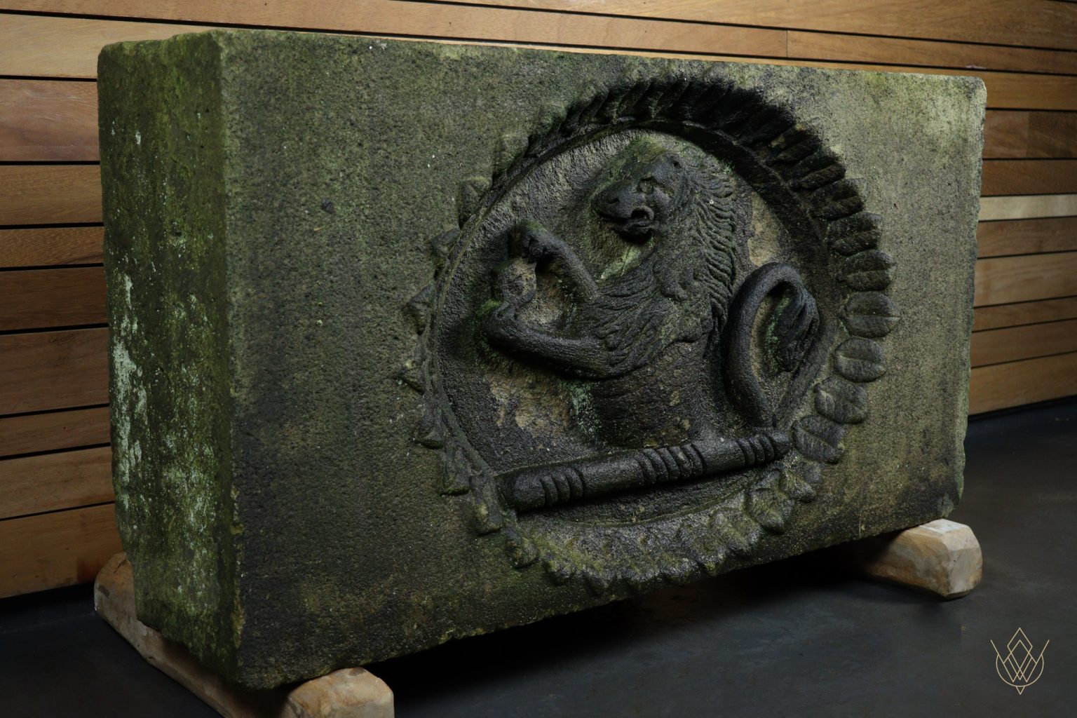 Large 19th Century Carved Stone Demi Lion Rampant Crest - WillMow ...