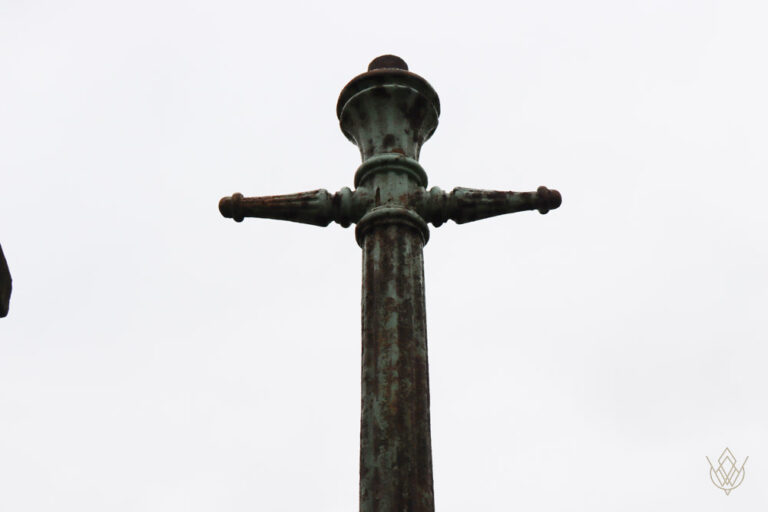Antique Cast Iron Victorian Gas Lamp Post - WM11231 - WillMow ...
